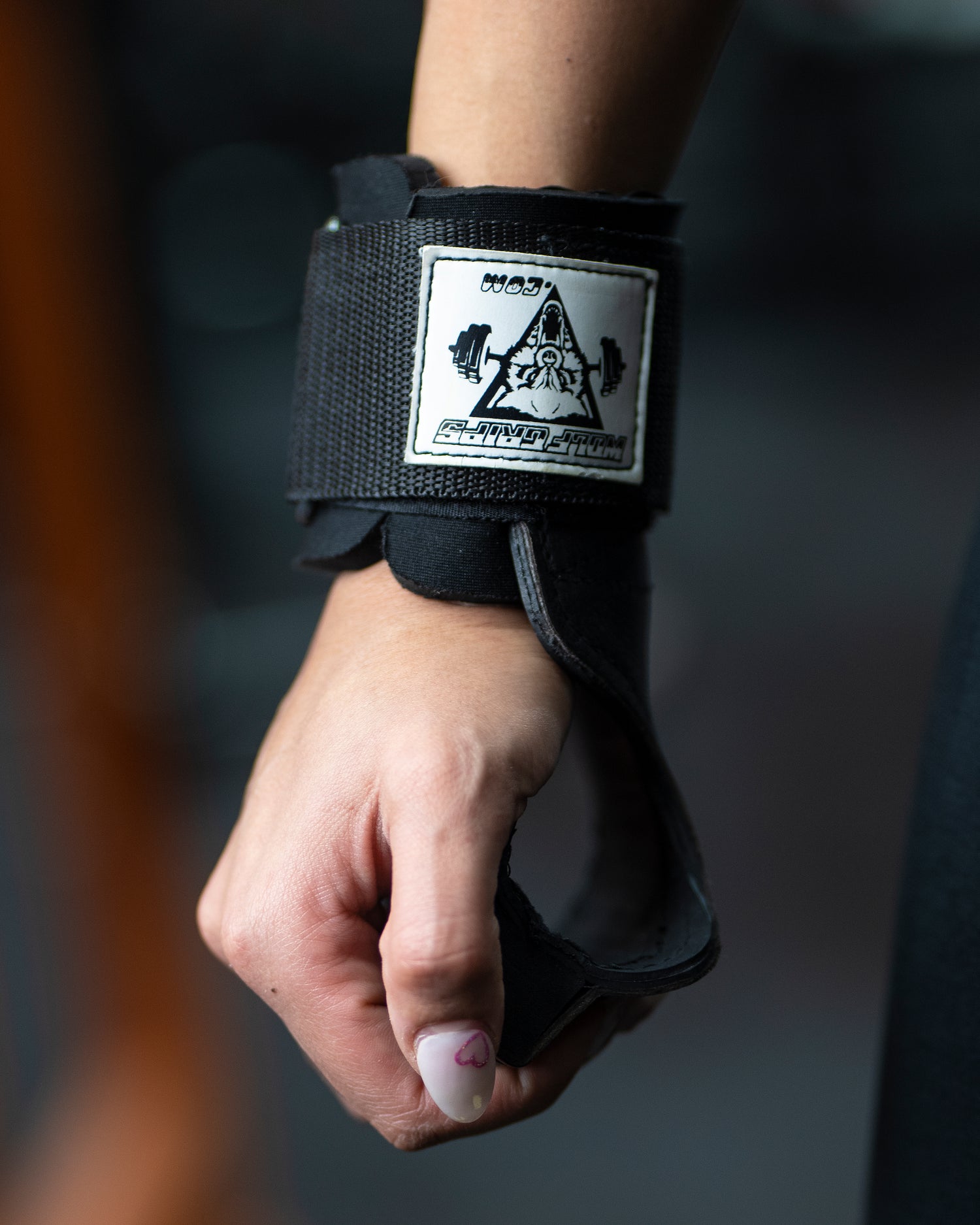 ULTIMATE WOLF GRIPS – the home of the best bodybuilding grips! – Wolf Grips